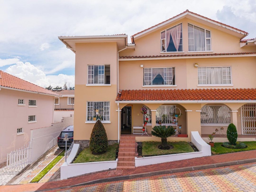 Casa en venta 20 ambientes en Calle Ricardo Descalzi del Castillo S/N ...